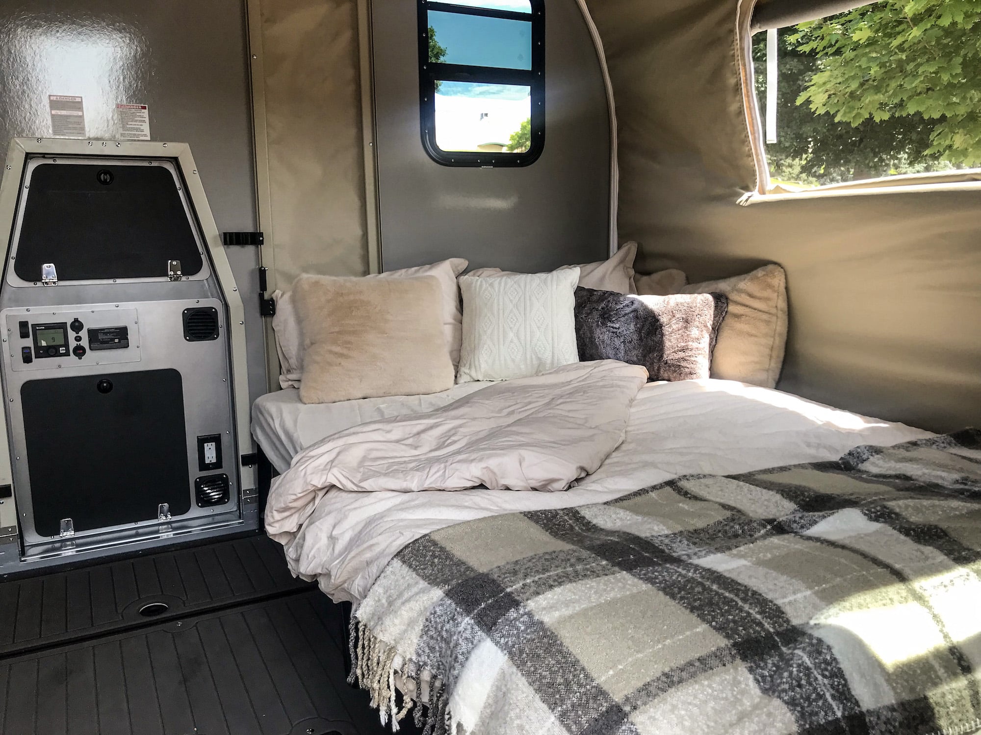GoSun Camp365 Solar Powered Trailer for Off Grid Camping - Couch Potato ...