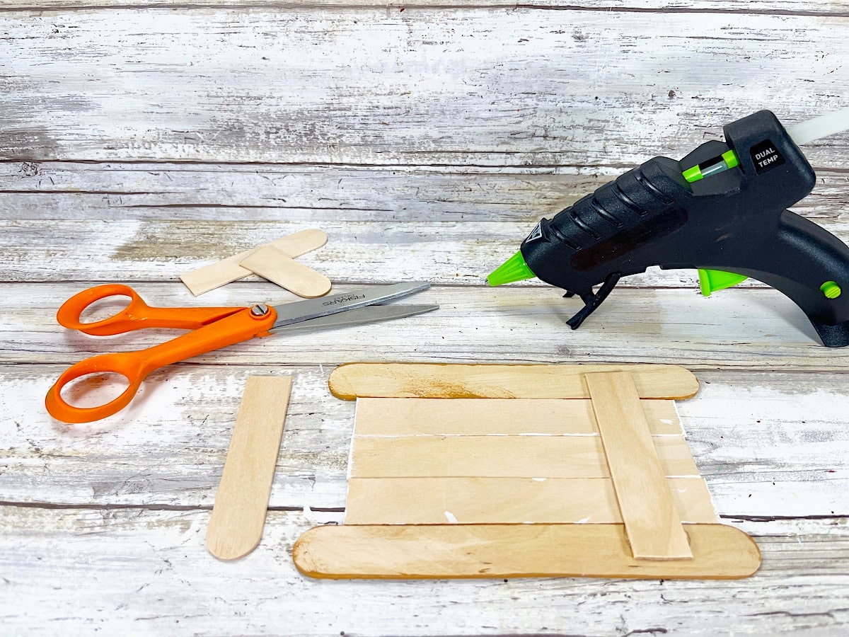 Cute Popsicle Stick S’mores Craft for Kids (Dollar Tree DIY) - Couch ...